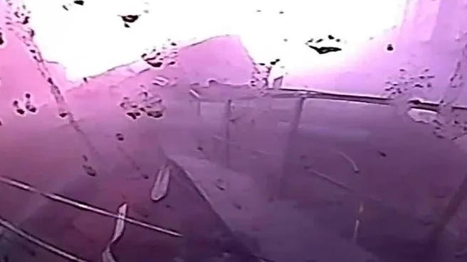 Çöken binadan yeni görüntü