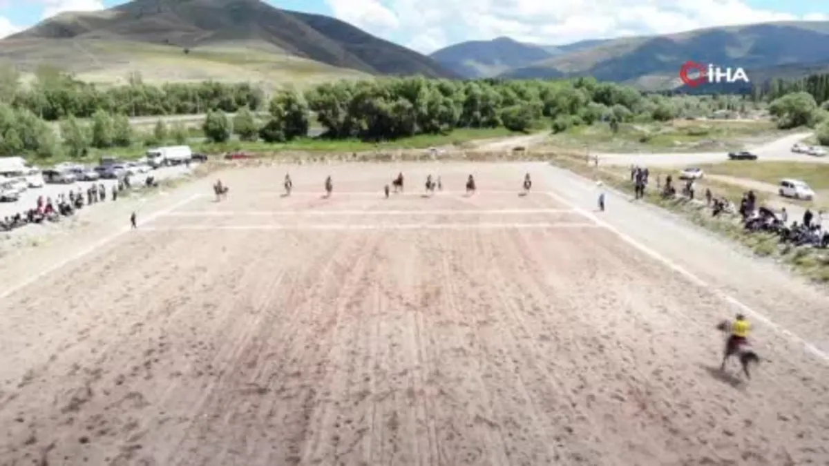 Cirit sporcusuna özel asker eğlencesi