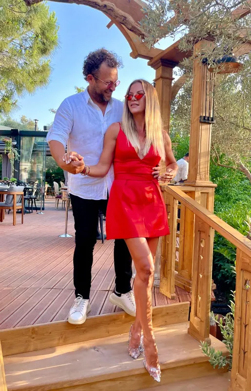 Oğlundan onay aldı! Ivana Sert ile Sezer Dermenci evleniyor! Düğün ...