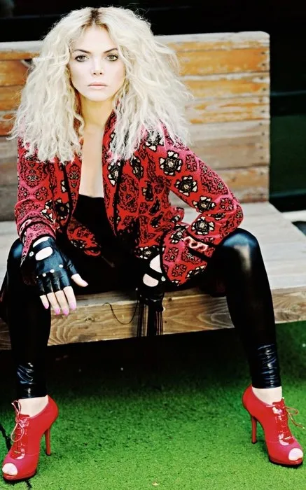 Ünlü şarkıcı Fulden Uras’a hapis şoku!