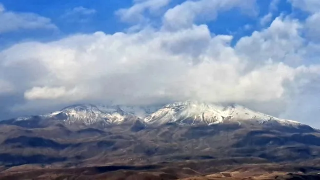 Süphan Dağı beyaza büründü - AHaber Video İzle