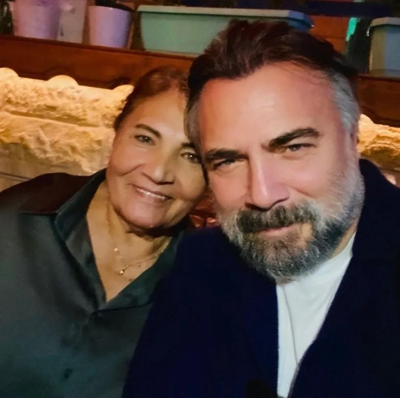 Mert Yazıcıoğlu’nun annesi bakın kim! Sır gibi saklıyordu! ’Bu nasıl ...