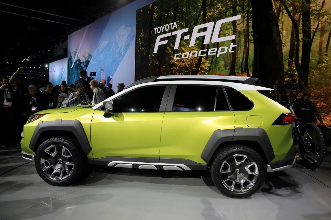 2017 Toyota FT-AC Concept