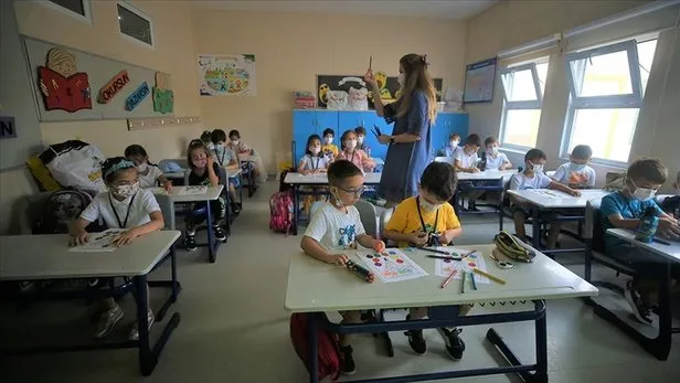 Öğretmenler Günü kutlama mesajları 2022: Kısa, uzun, farklı, duygusal ... Öğretmenler Günü kutlama mesajları 2022: Kısa, uzun, farklı, duygusal ...