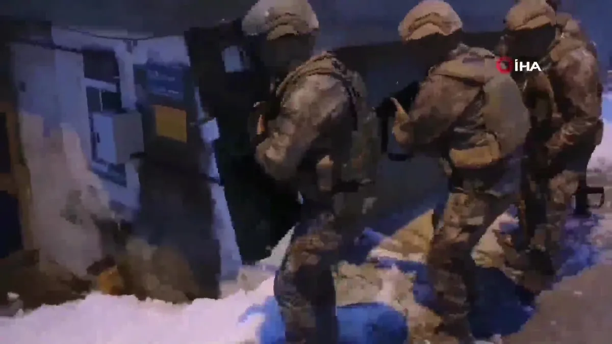 Bitlis’te PKK/KCK operasyonu: 10 gözaltı